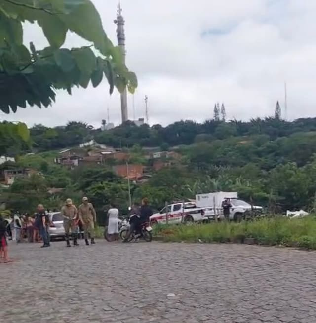Homem desaparecido há 12 dias é encontrado enterrado em quintal de casa ...